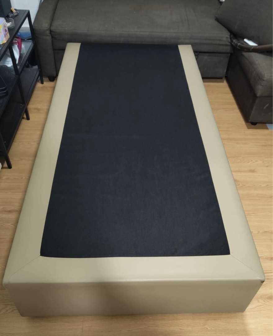 Divan Single Bed Frame, Furniture & Home Living, Furniture, Bed Frames & Mattresses on Carousell