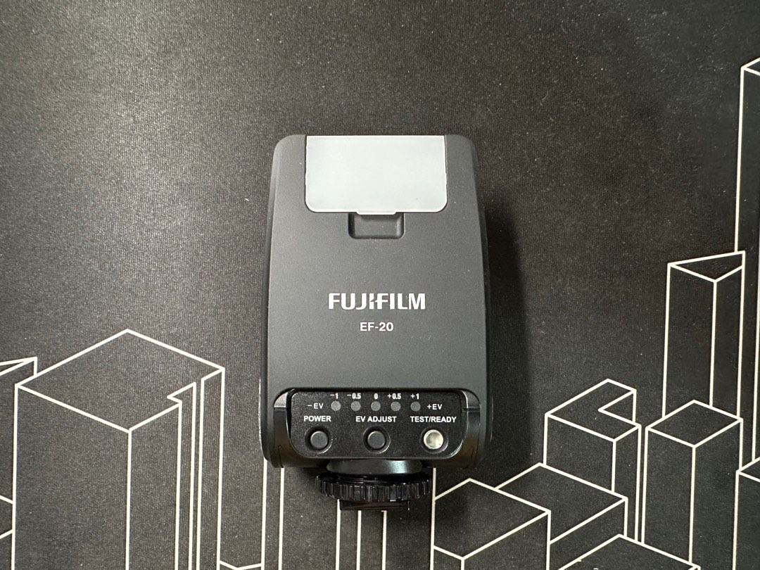 Fujifilm EF-20 flash, Photography, Photography Accessories, Flashes on Carousell