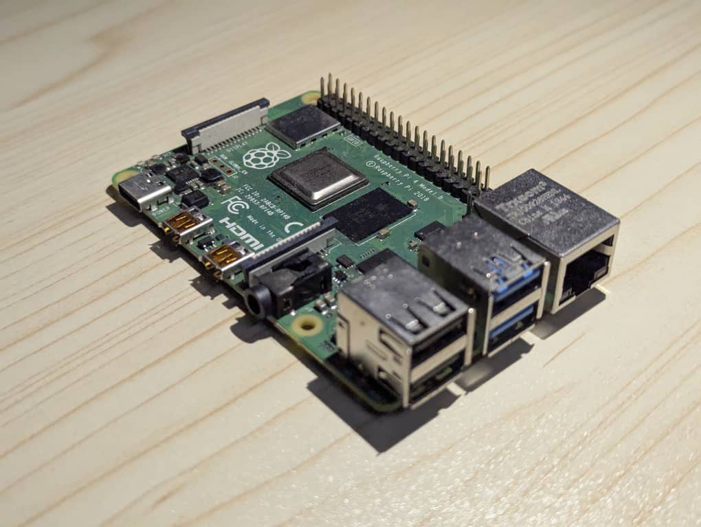 Raspberry pi 4b 4gb ram, Computers & Tech, Desktops on Carousell