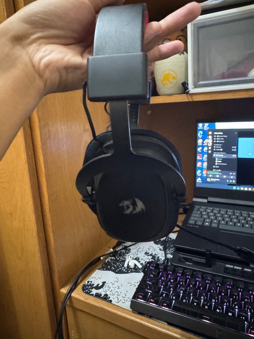 REDRAGON Zeus Pro H510 with cooling gel earpad, Audio, Headphones & Headsets on Carousell