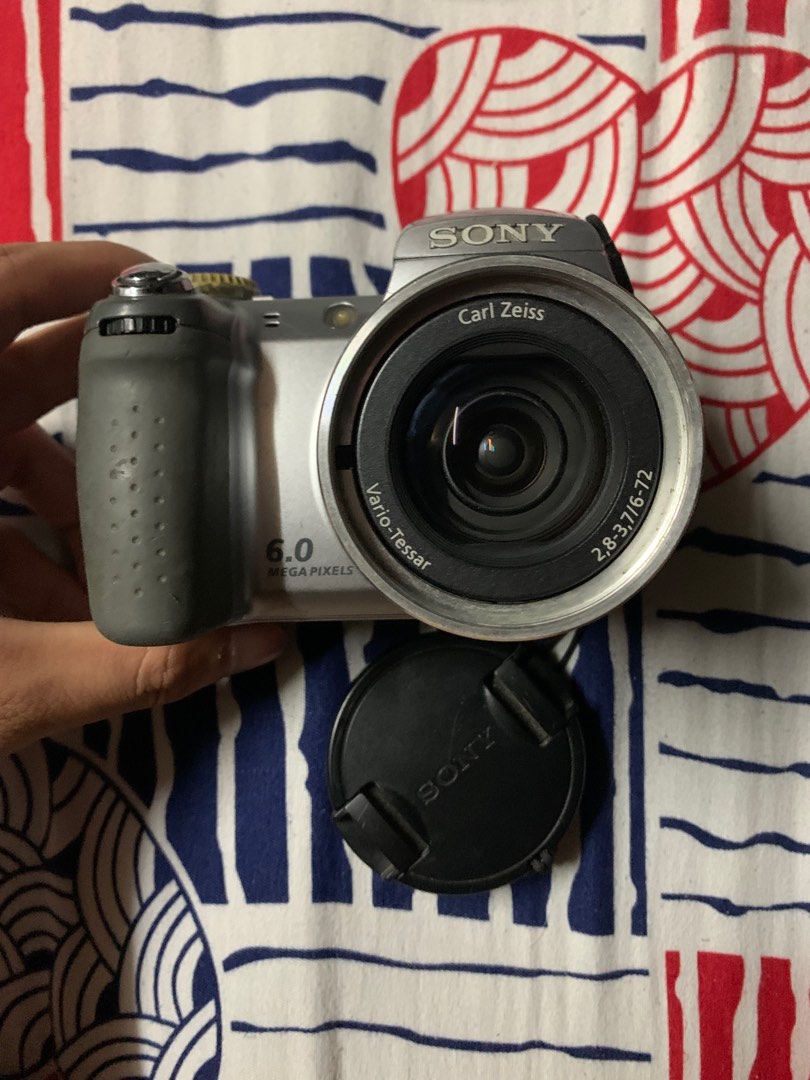 Sony Untested Camera, Photography, Cameras on Carousell