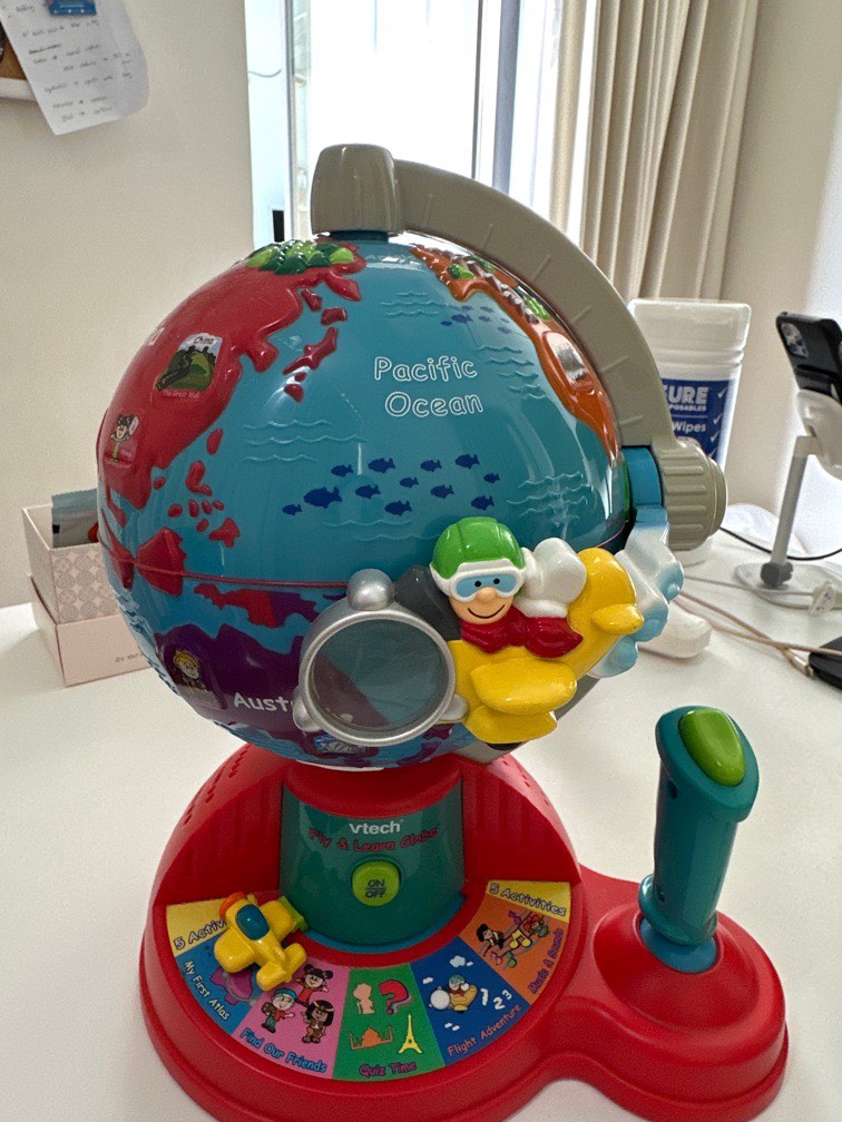 Vtech Fly and Learn Globe, Babies & Kids, Infant Playtime on Carousell