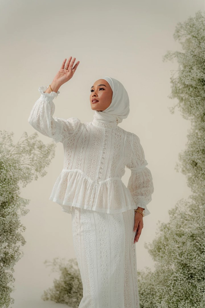 ZORA DESIGNERS RAYA - Celeste Kurung In Pearl, Women's Fashion ...