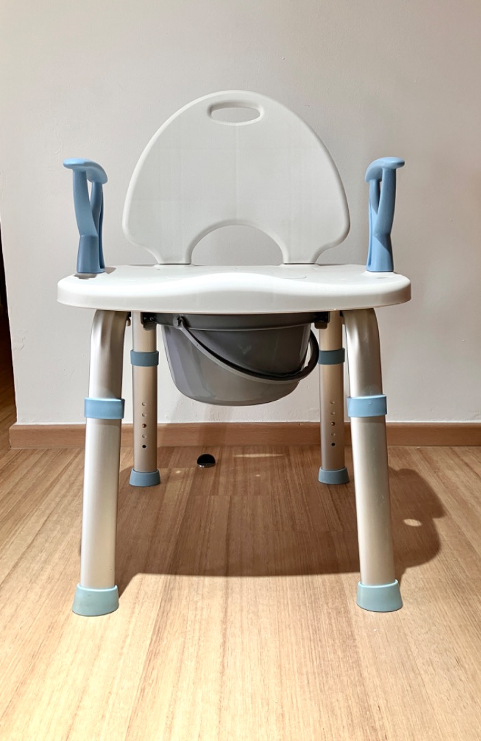 Bion C100 2-in-1 Commode Shower Chair (Lightly Used), Health ...