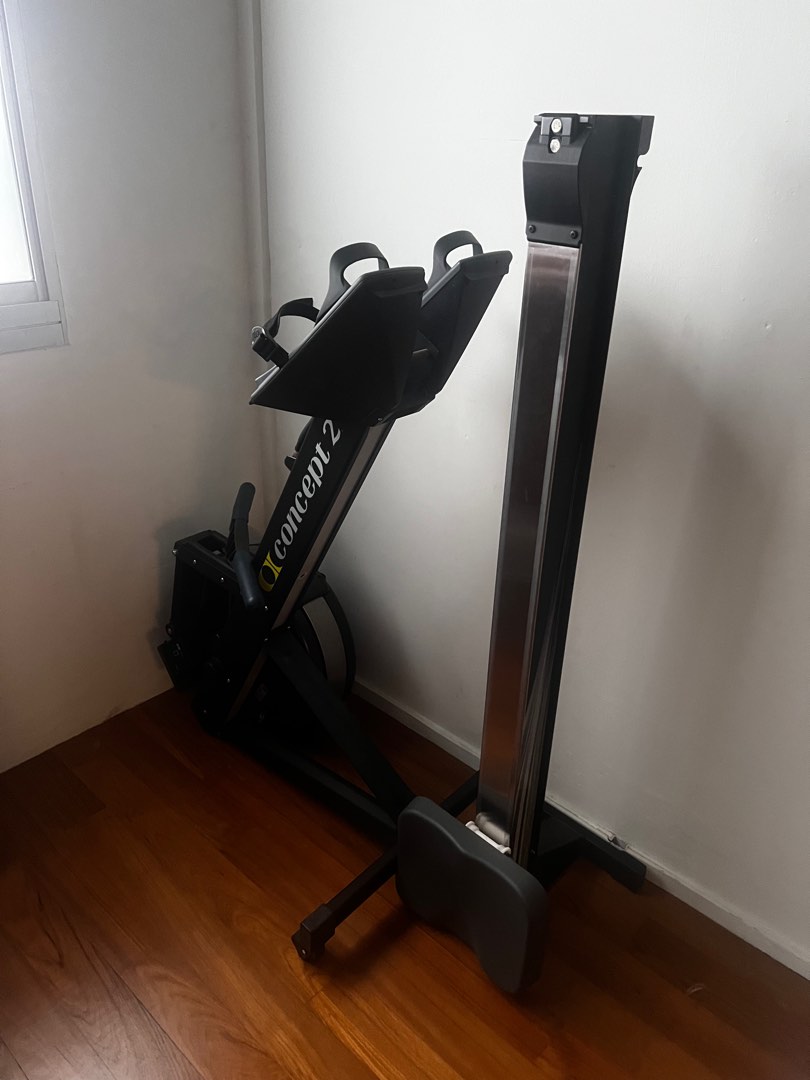 Concept2 Rowing Machine- RowErg with PM5, Sports Equipment, Exercise ...