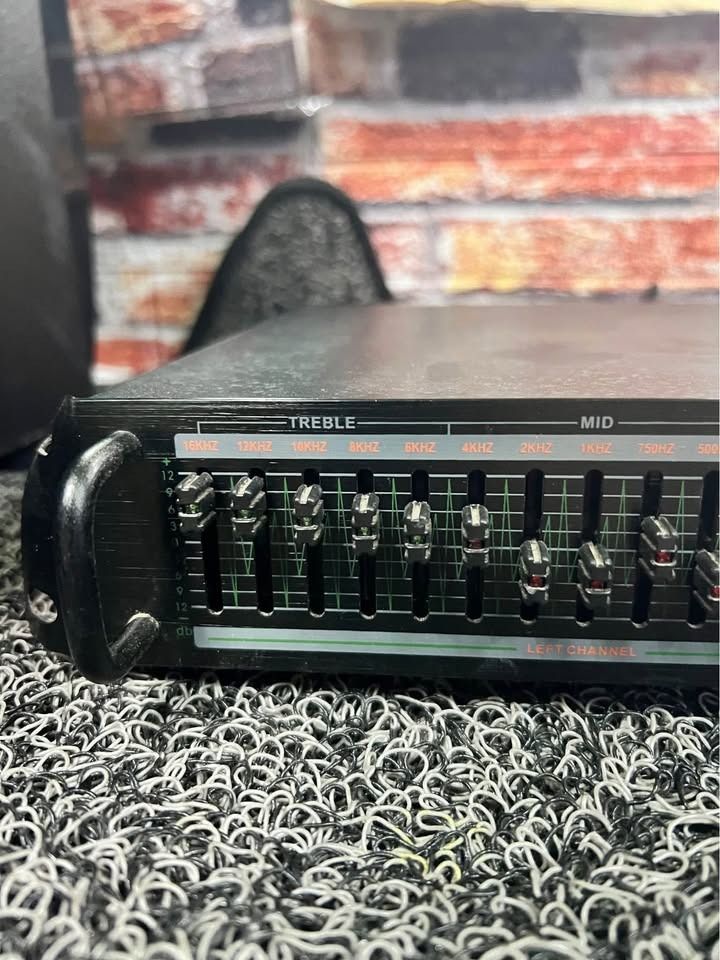 dbaudio EQ-89 Equalizer Stereo 15-Band Graphic, Audio, Soundbars ...