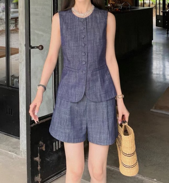 bnwt denim vest set, Women's Fashion, Dresses & Sets, Sets or Coordinates on Carousell
