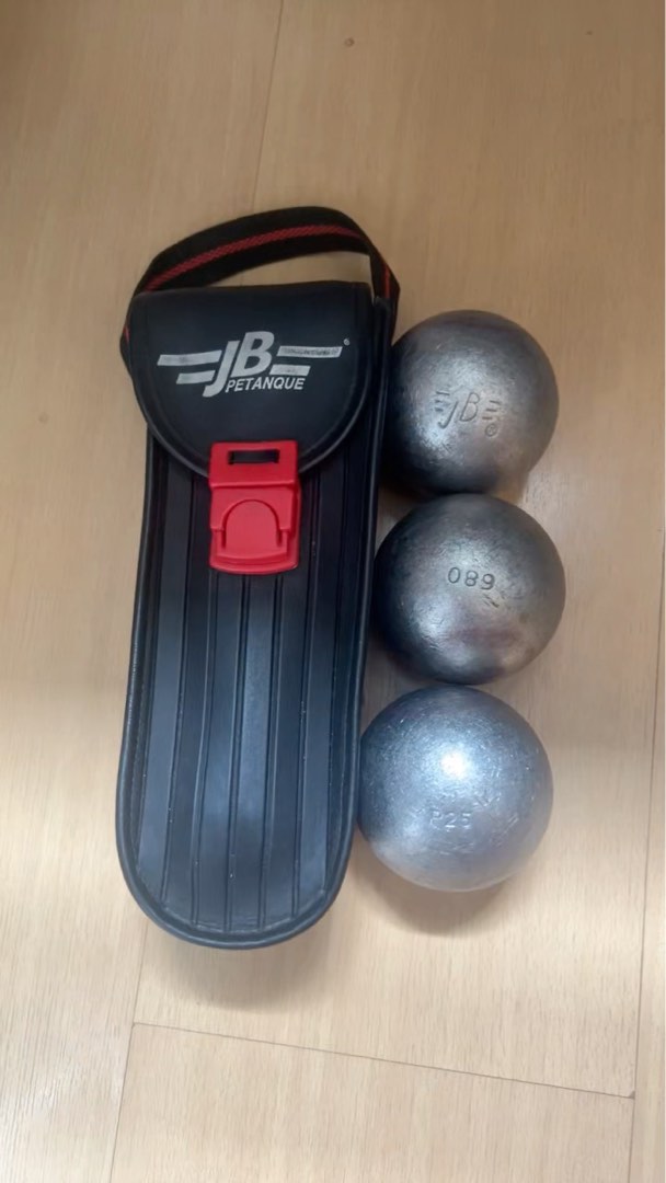 JB Petanque Set with 3 Balls and Carrying Case, Sports Equipment ...