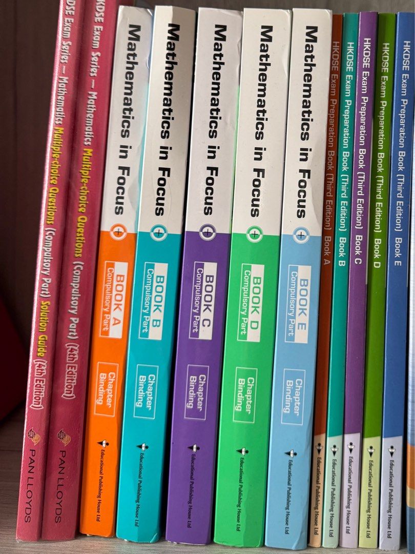 MATHEMATICS IN FOCUS TEXTBOOK, 興趣及遊戲, 書本 & 文具, 教科書 - Carousell