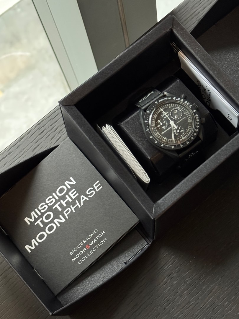 Snoopy Moon Swatch (Mission To The Moon Phase - Snoopy - Black), Men's ...
