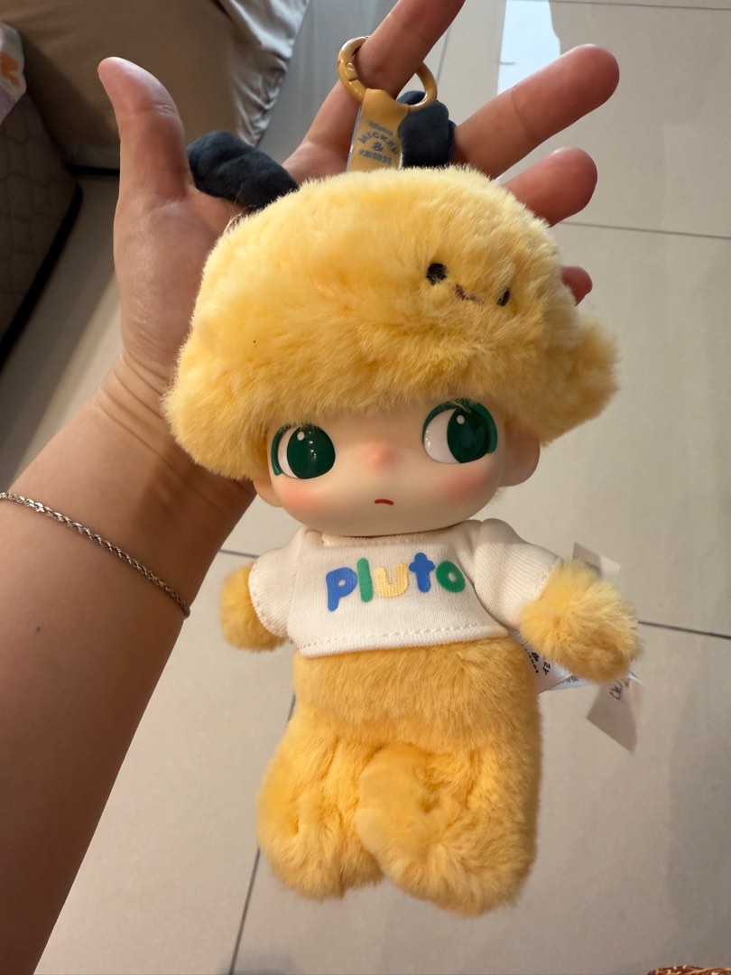 Pluto Dimoo World Disney Vinyl Keychain, Hobbies & Toys, Toys & Games ...