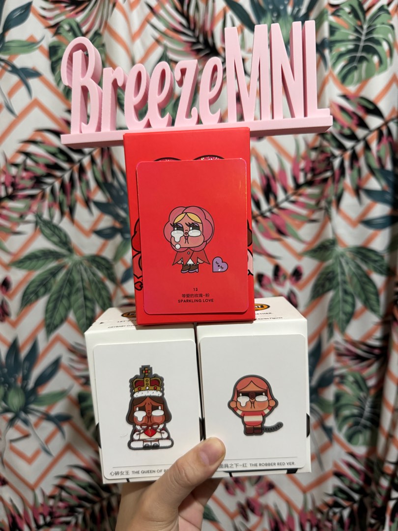 POPMART CRYBABY Crying Again The Queen of Broken Heart The Robber Red ...