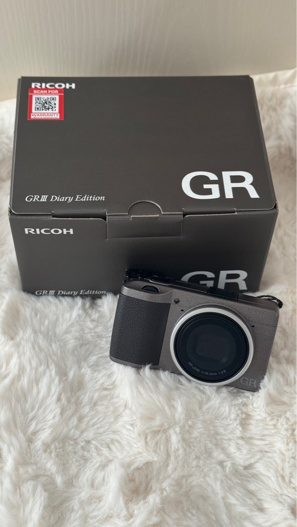 Ricoh GR3 GRIII Diary Edition, Photography, Cameras on Carousell