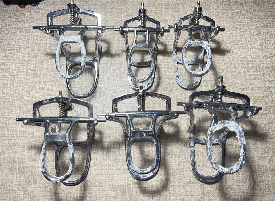 Simple Hinge Articulator, Everything Else, Others on Carousell