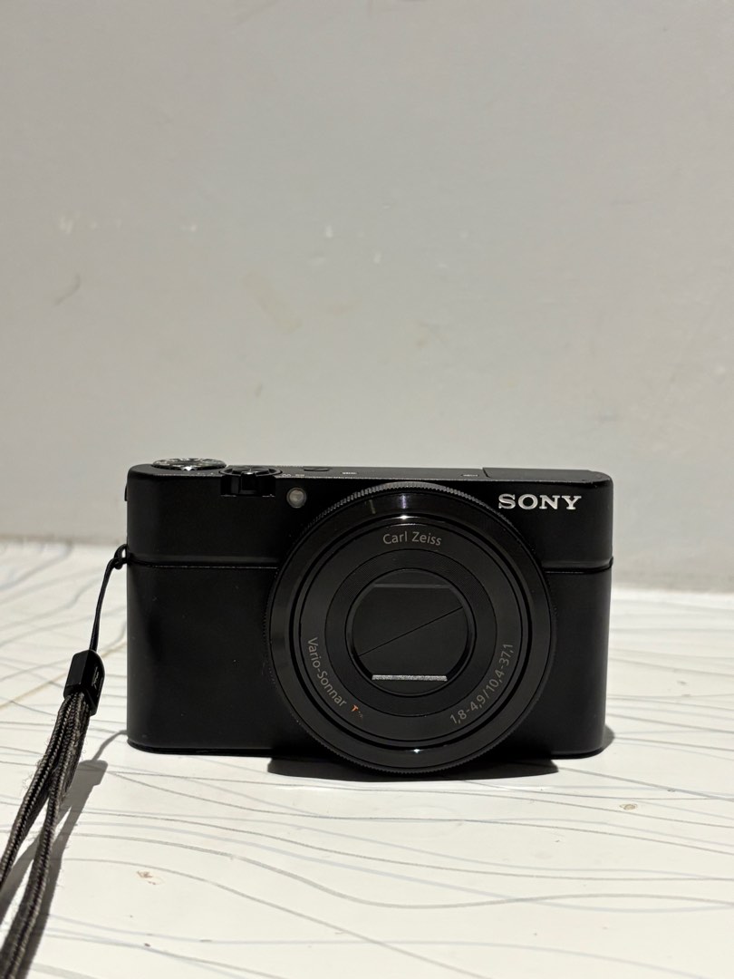 SONY RX100 M1, Photography, Cameras on Carousell