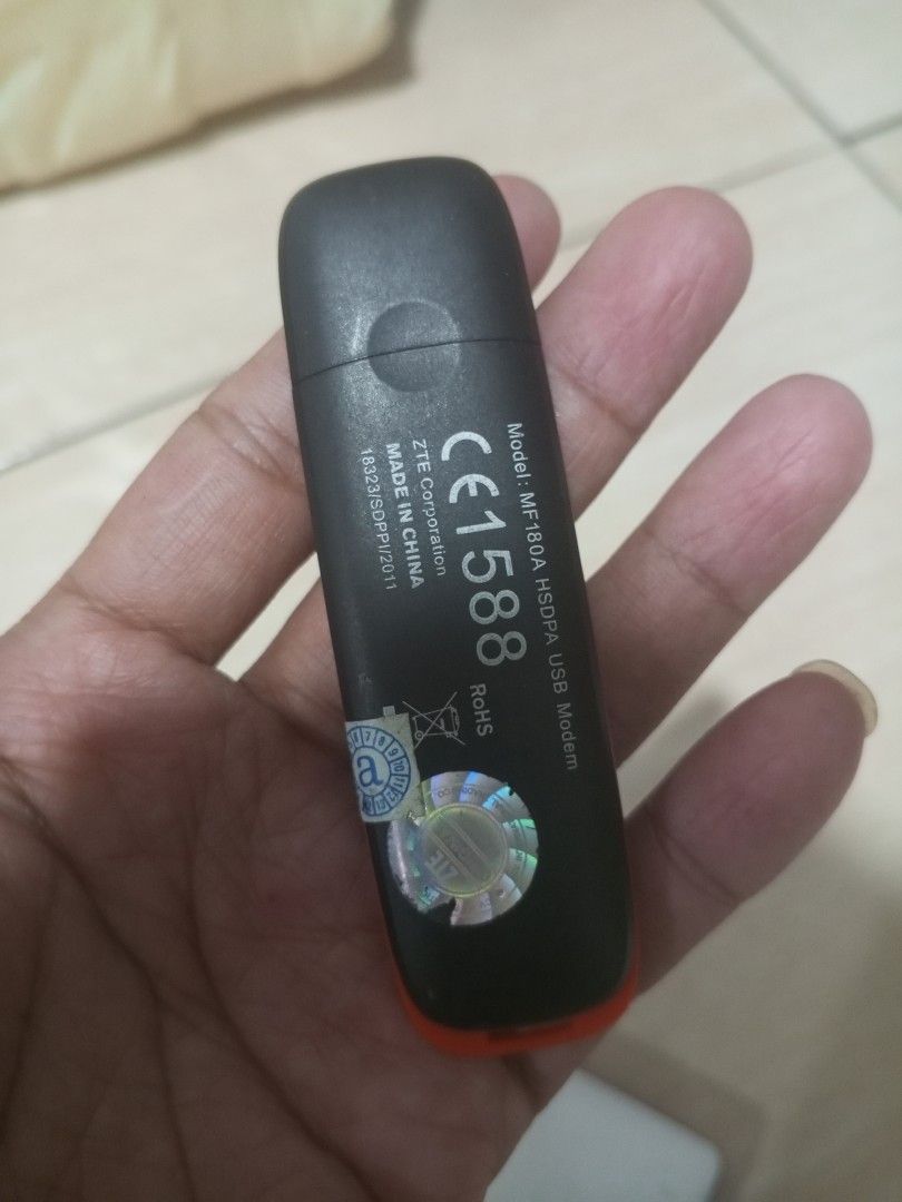USB Modem Telkomsel flash MF180A, Elektronik, Bagian Komputer ...