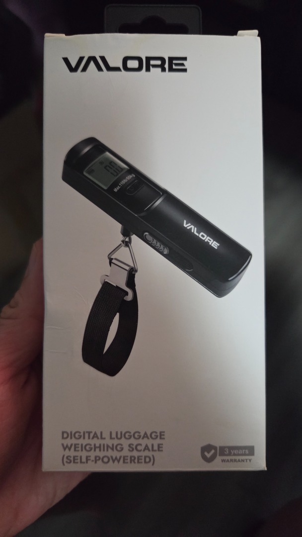 Valore self-powered luggage scale, Hobbies & Toys, Travel, Travel ...