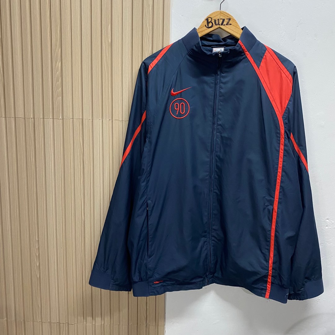 VINTAGE NIKE T90 WINDBREAKER, Men's Fashion, Coats, Jackets and ...