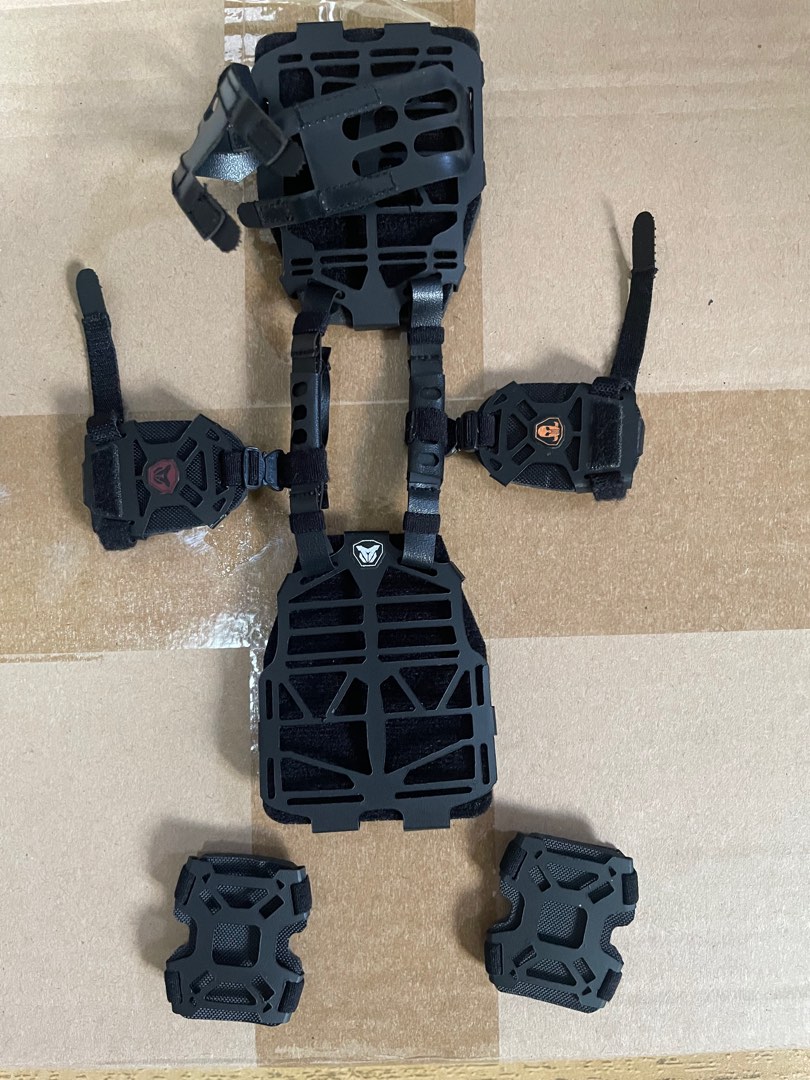 1/6 Damtoys Ghost Titan vest, Hobbies & Toys, Toys & Games on Carousell