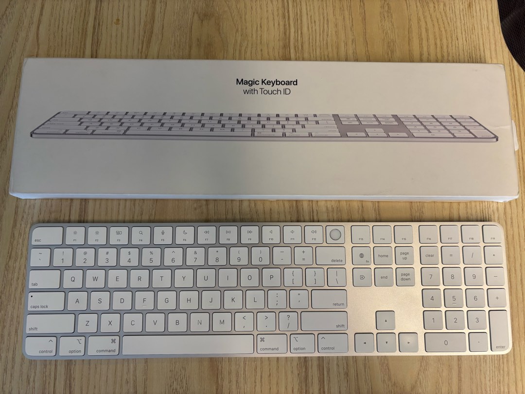 Apple Magic Keyboard with Touch ID and Numeric Keypad (MK2C3LL/A, A2520 ...