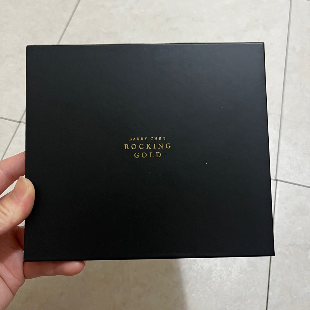 二手♡Barry Chen 穿金專輯 2016年發行 陳柏銓曠課王 台饒, 書籍、休閒與玩具, 樂器、音樂相關, CD、DVD在旋轉拍賣
