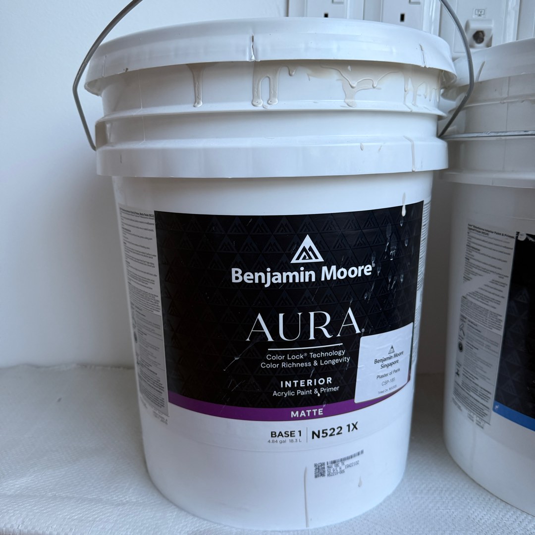 Benjamin Moore Aura Matte Plaster of Paris on Carousell