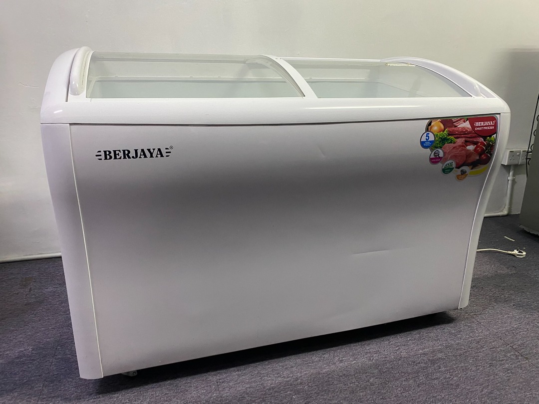 Berjaya Chest Freezer (Curved Glass Sliding Door), TV & Home Appliances ...