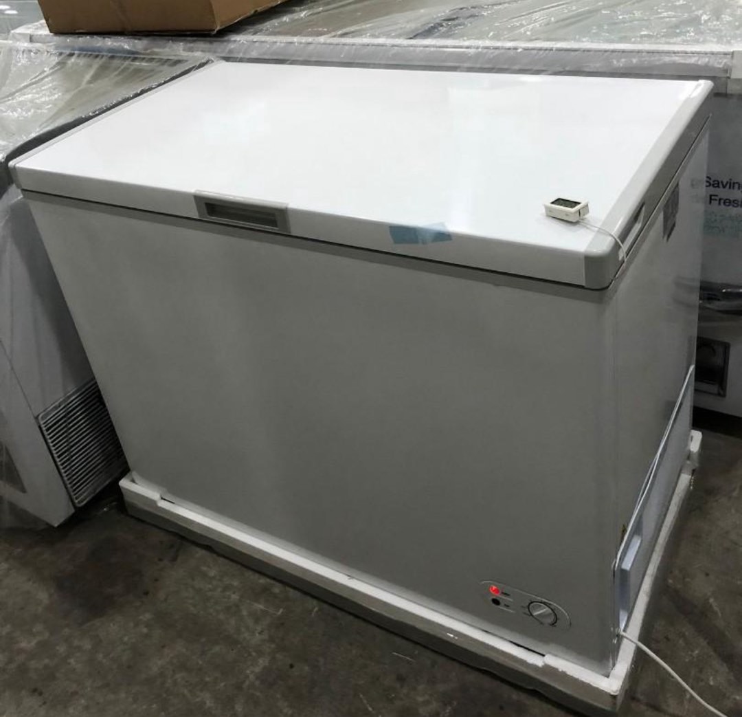 Single door Chest Chiller / Freezer, TV & Home Appliances, Kitchen ...