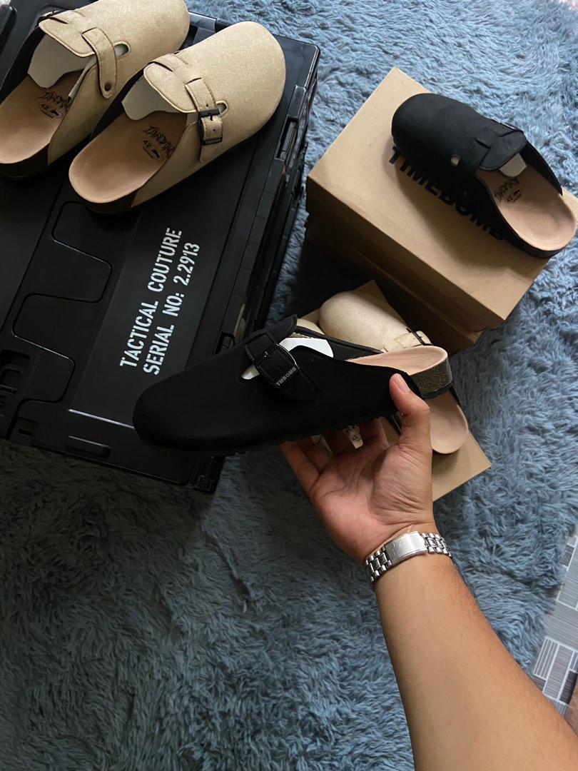 Local Indo Clog, Men's Fashion, Footwear, Flipflops and Slides on Carousell