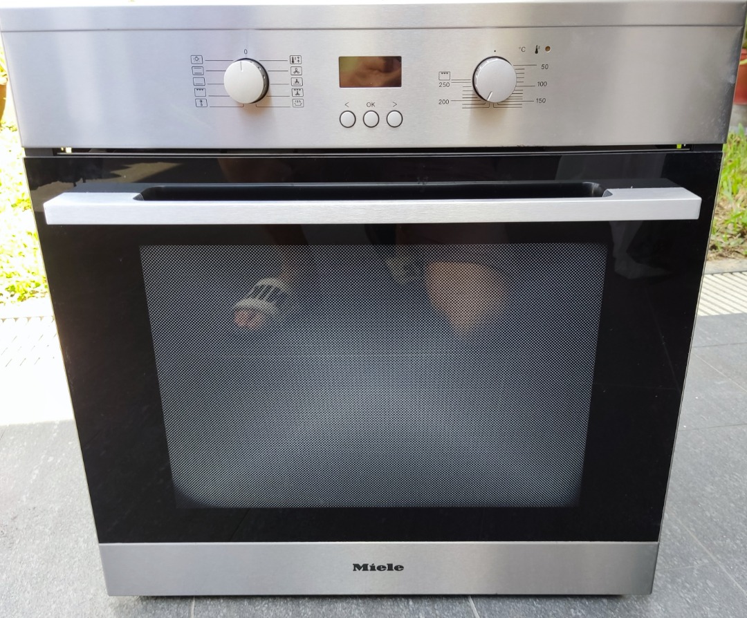 Miele oven (warranty), TV & Home Appliances, Kitchen Appliances, Ovens ...