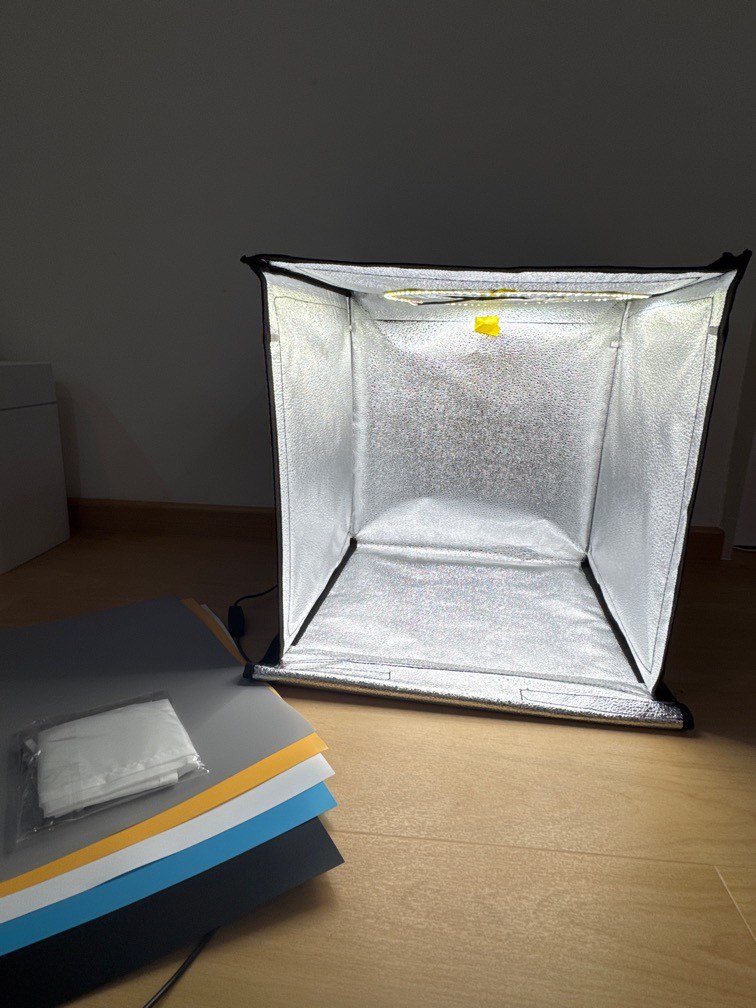 Portable Light Box, Everything Else on Carousell