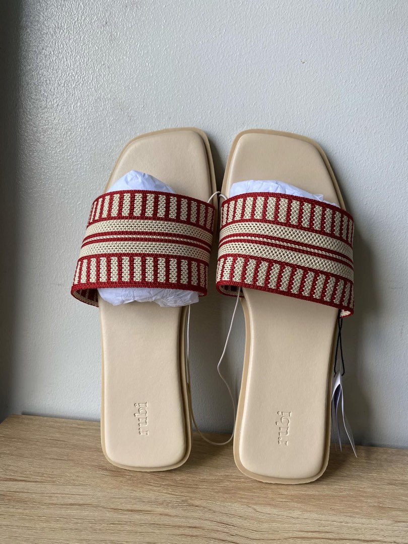 Rubi by cotton on, Women's Fashion, Footwear, Flats & Sandals on Carousell