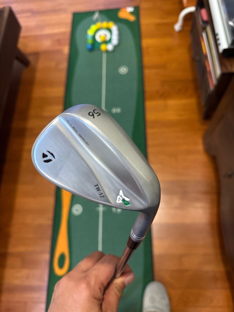 Taylormade MG2 TW grind 56 degree wedge, Sports Equipment, Sports ...
