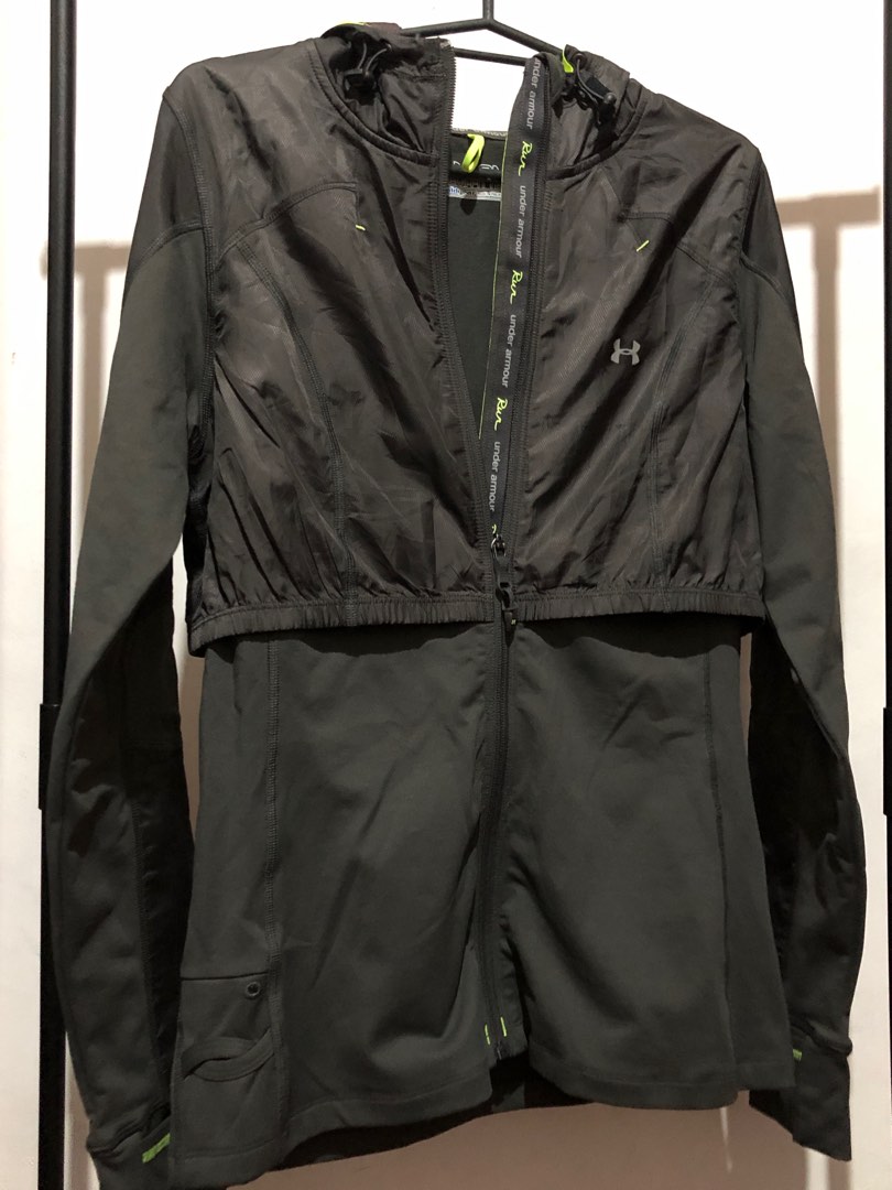 UNDER ARMOUR RUNNING JACKET, Women's Fashion, Activewear on Carousell