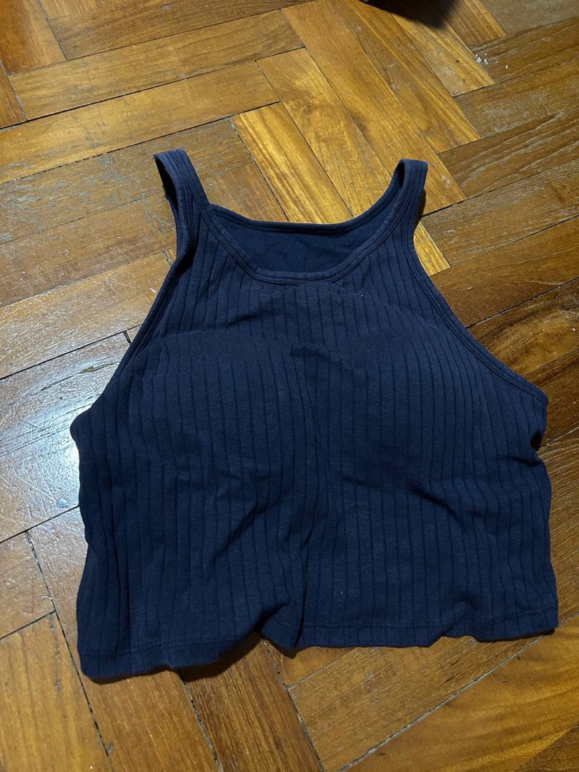 Uniqlo bra top, Women's Fashion, Tops, Shirts on Carousell