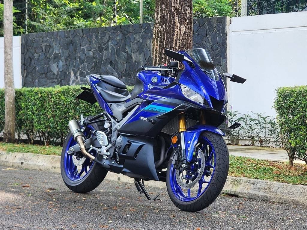 2024 July Yamaha YZF R25 V2 ABS, Motorbikes on Carousell