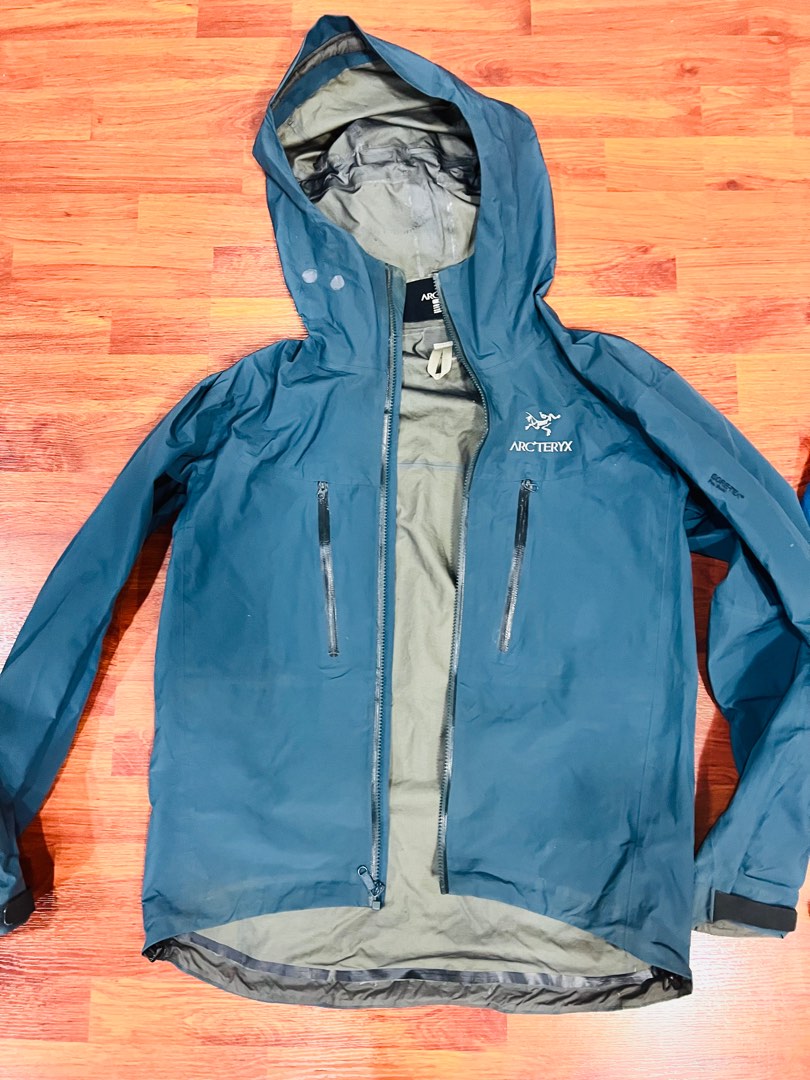 Arcteryx Alpha LT Vintage, Men's Fashion, Coats, Jackets and Outerwear ...