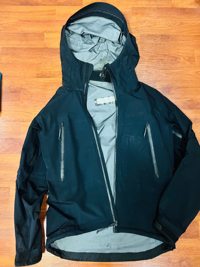 Arcteryx LEAF Alpha LT, Women's Fashion, Coats, Jackets and Outerwear ...