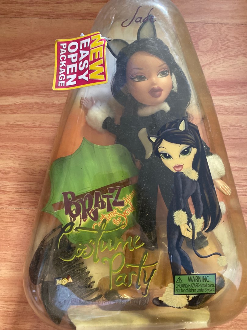 AUTHENTIC VINTAGE AND RARE Bratz Costume Party Jade, Hobbies & Toys ...
