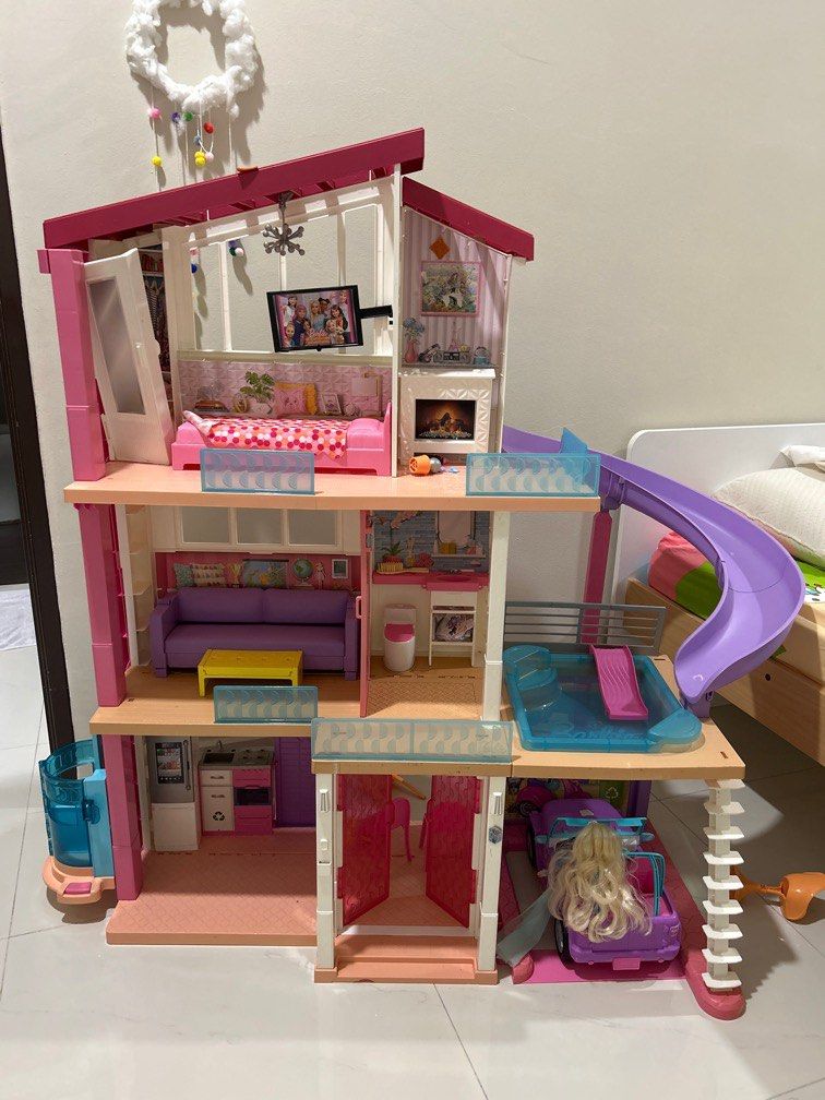 Barbie House Set, Hobbies & Toys, Toys & Games on Carousell