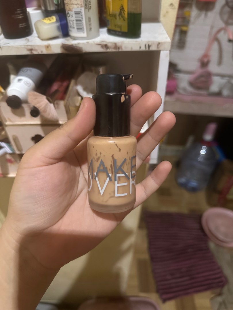 Botol bekas foundation, Kesehatan & Kecantikan, Rias Wajah di Carousell