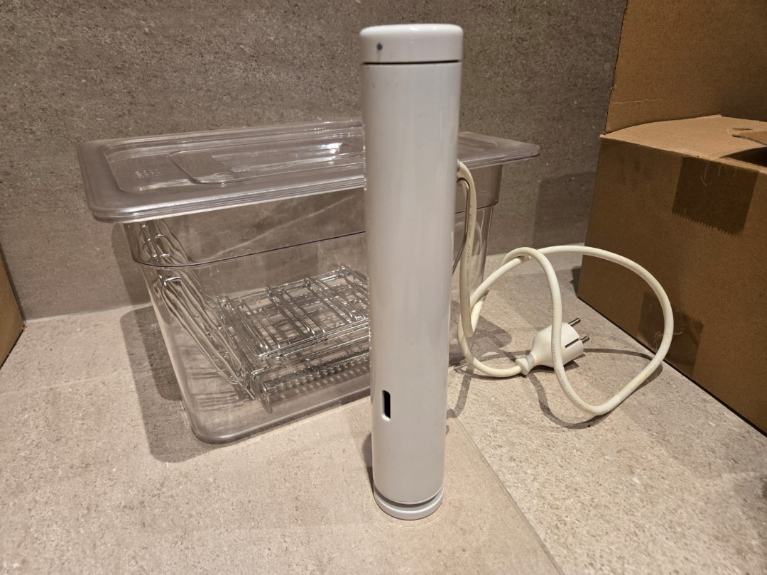 ChefSteps Joule Sous Vide + Container & Rack Set (Complete Kit), TV ...