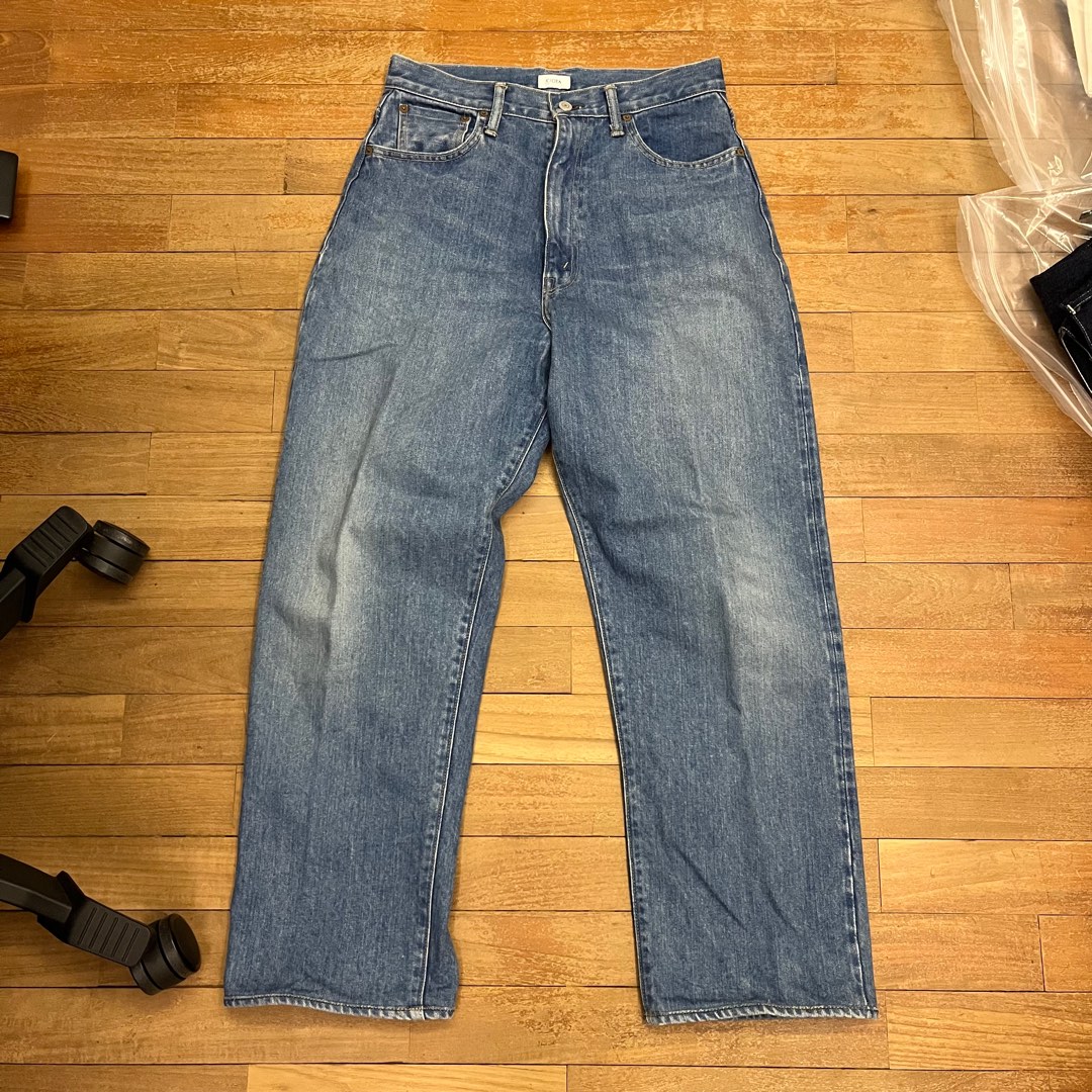 Ciota mid wash wide denim jeans W30, Men's Fashion, Bottoms, Jeans on ...