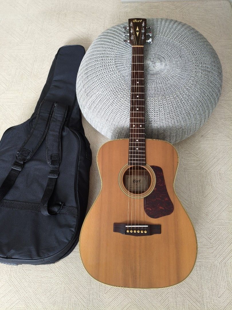 Cort Solid Spruce Top Luce Series OM 39inch Concert Size. Model L100C ...