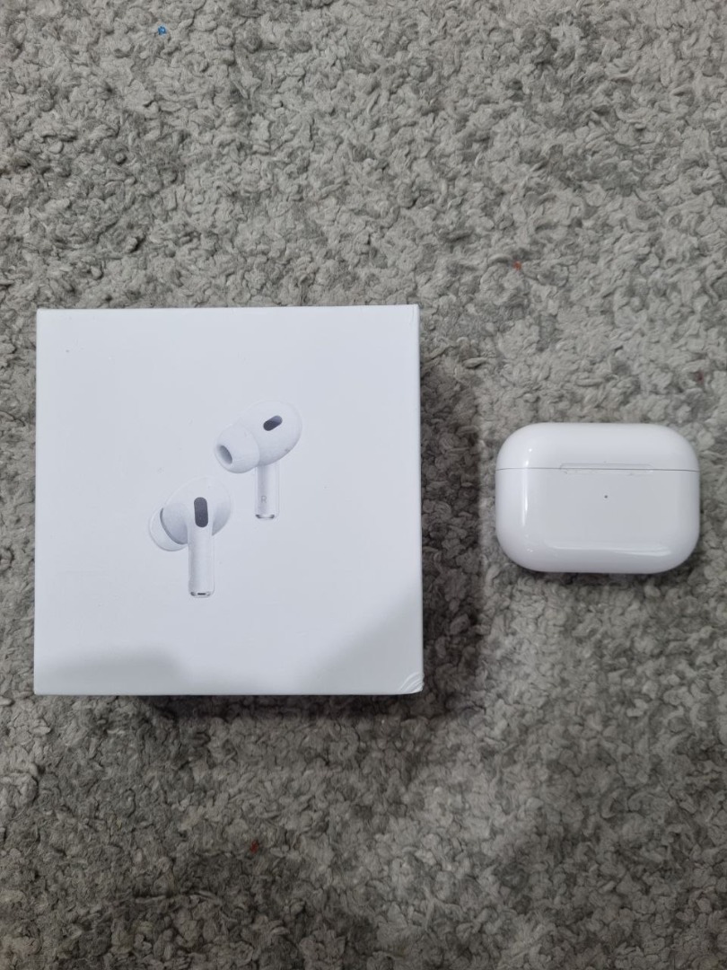 Fake Airpods Pro, Audio, Earphones on Carousell