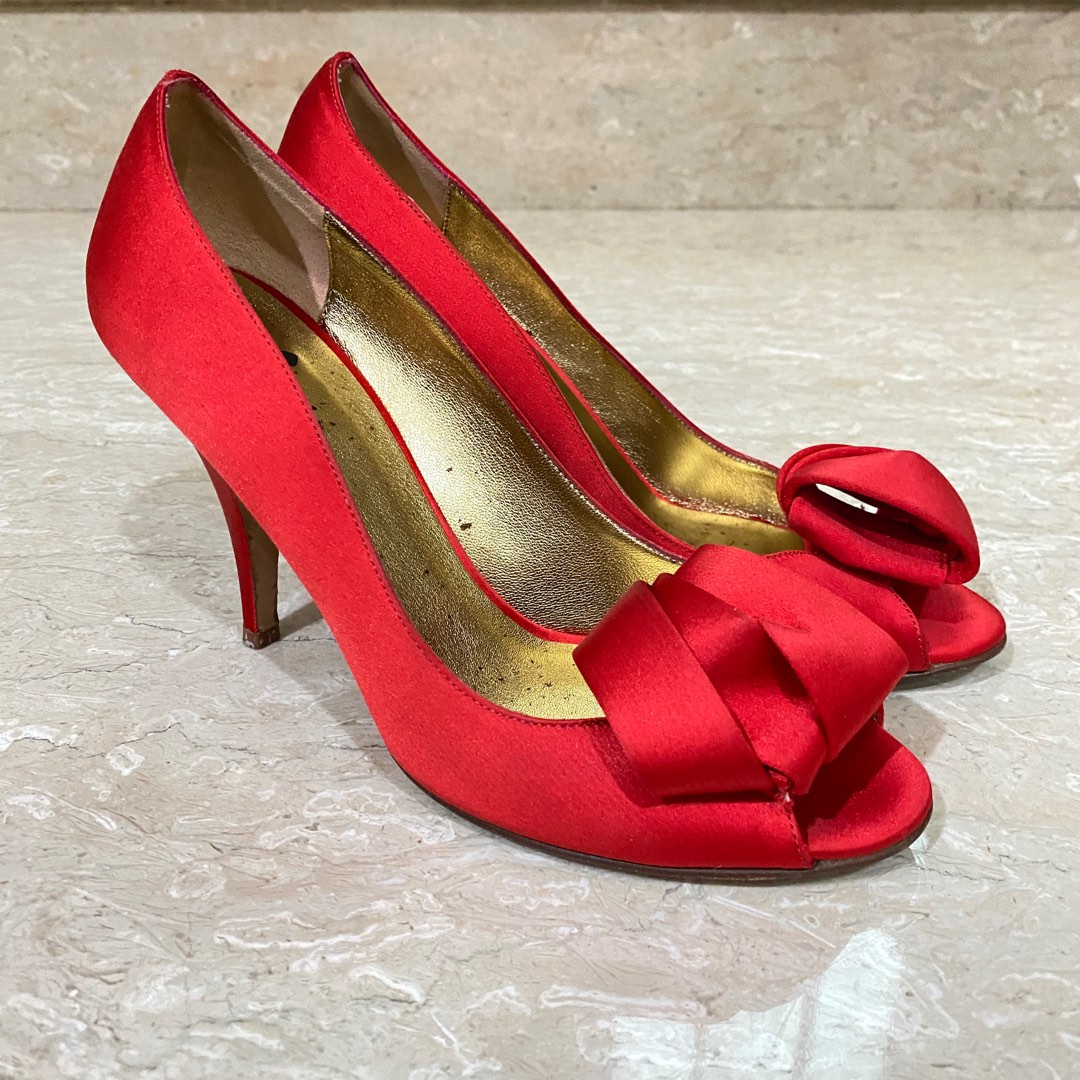 KATE SPADE Clarice Red Satin Heels, Fesyen Wanita, Sepatu di Carousell