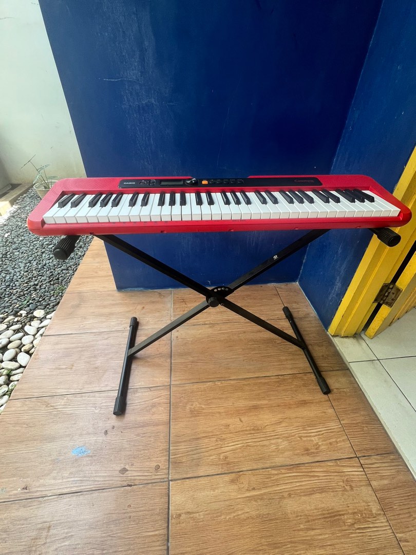 Keyboard Casio Casiotone merah, Musik & Media, Alat di Carousell