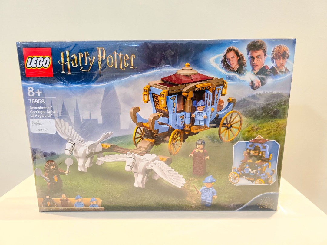 LEGO Harry Potter 75958 Beauxbatons' Carriage: Arrival at Hogwarts ...