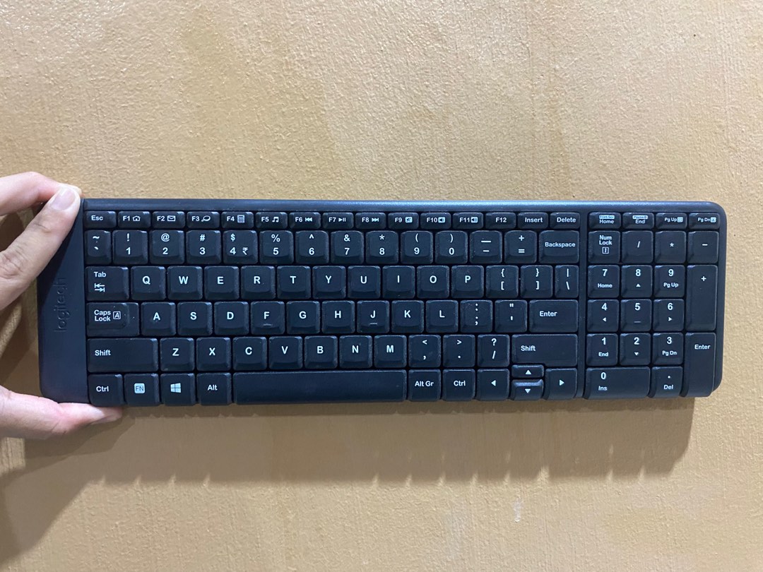 Logitech K220, Computers & Tech, Parts & Accessories, Computer Keyboard ...