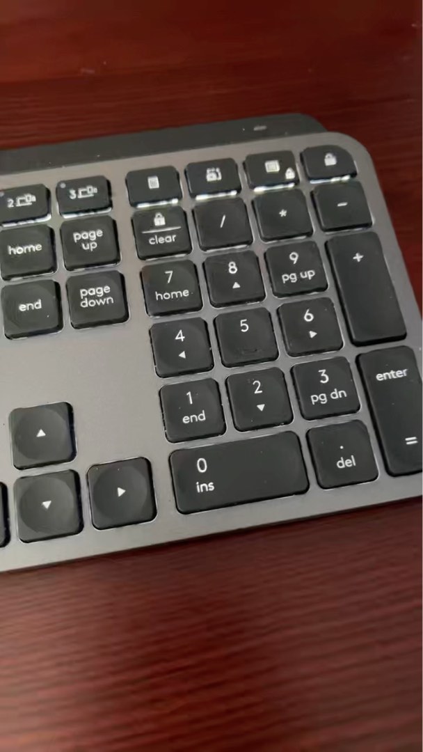 MX Keys Logitech Wireless Keyboard, Computers & Tech, Parts ...